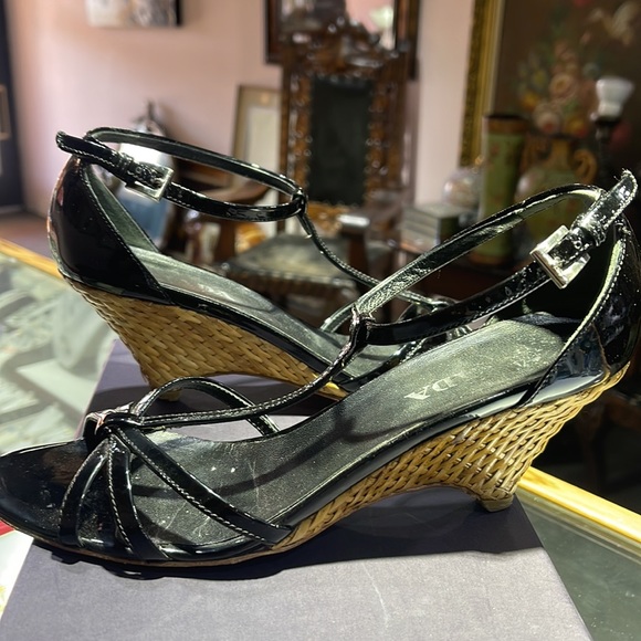 Prada | Shoes | Prada Tan Rattan Wedge Black Strappy Sandals Tiki 37 ...
